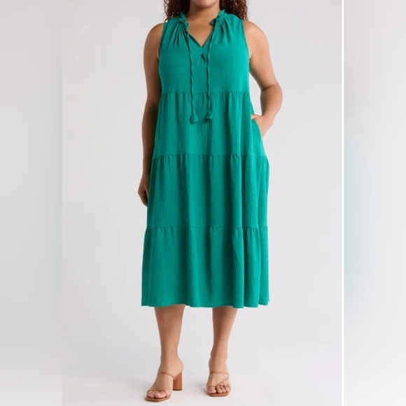 Max Studio | Dresses | Max Studio Sleeveless Tiered Maxi Dress | Poshmark